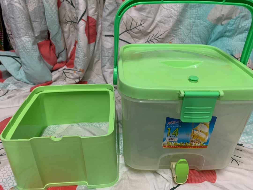 Tempat letak Air 14L besar (letak ais batu besar pon muat), Food ...