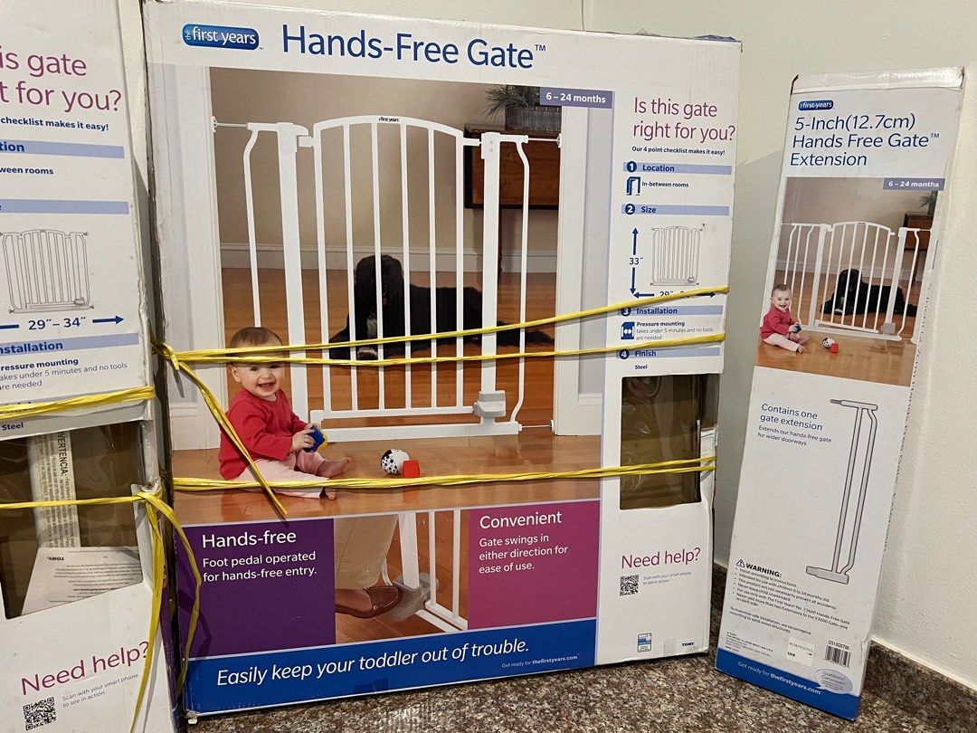 The First Years Hands Free Safety Gate with gate extension, Babies ...