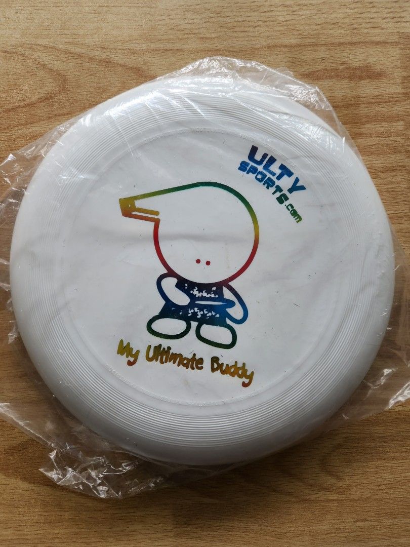 Ultimate frisbee disc, Sports Equipment, Other Sports Equipment and ...
