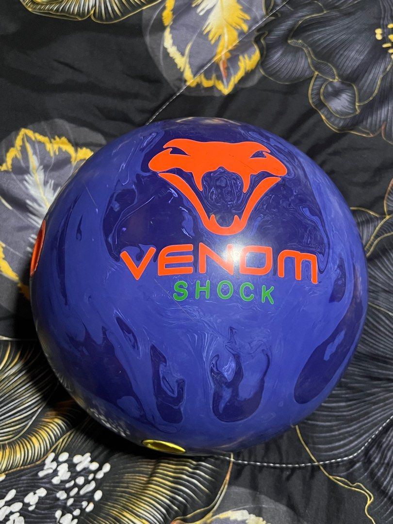Venom Shock 15lb bowling ball, Sports Equipment, Sports & Games ...