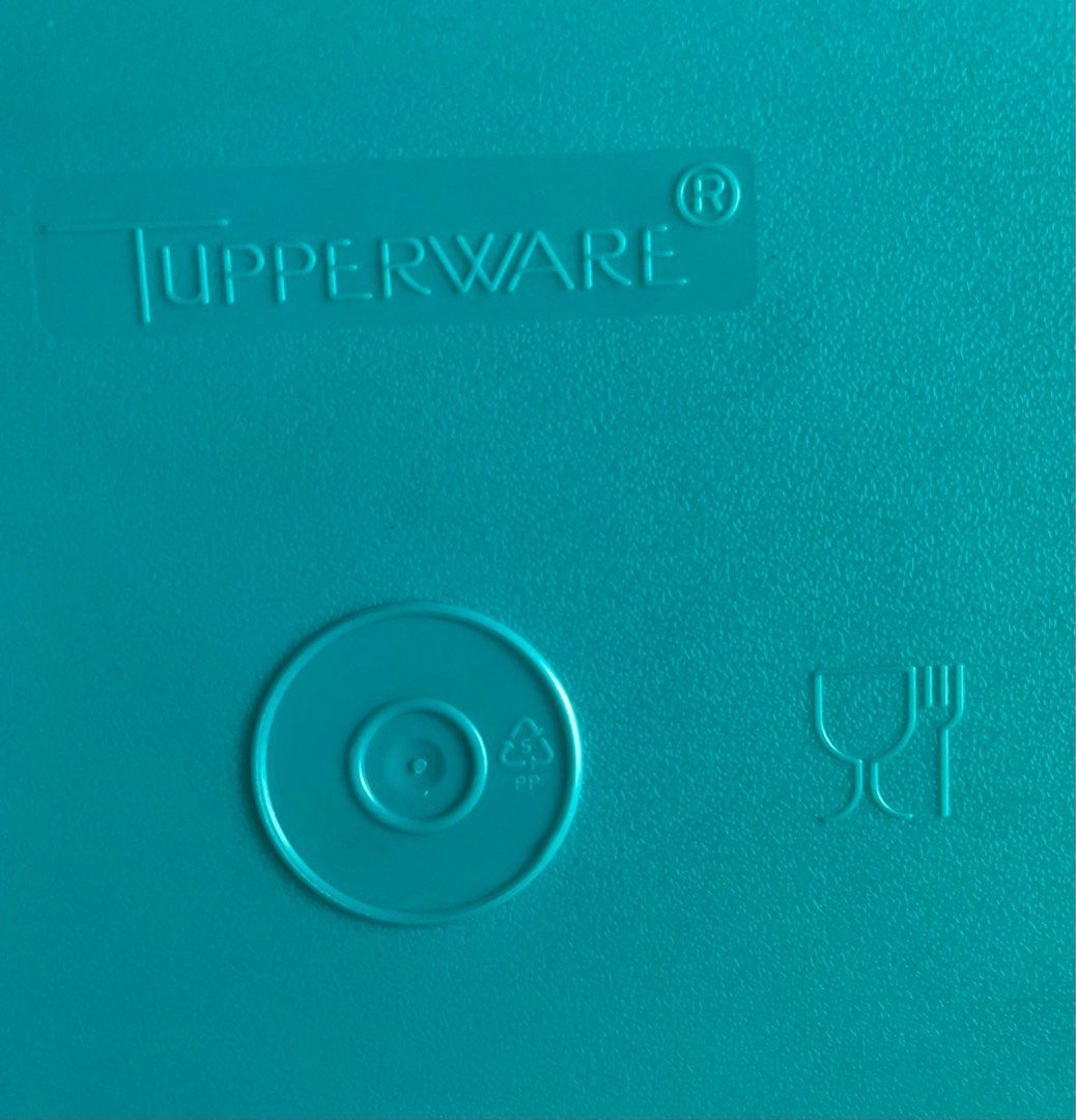 Vintage TUPPERWARE Square Away Sandwich Keeper Lunch Container ...