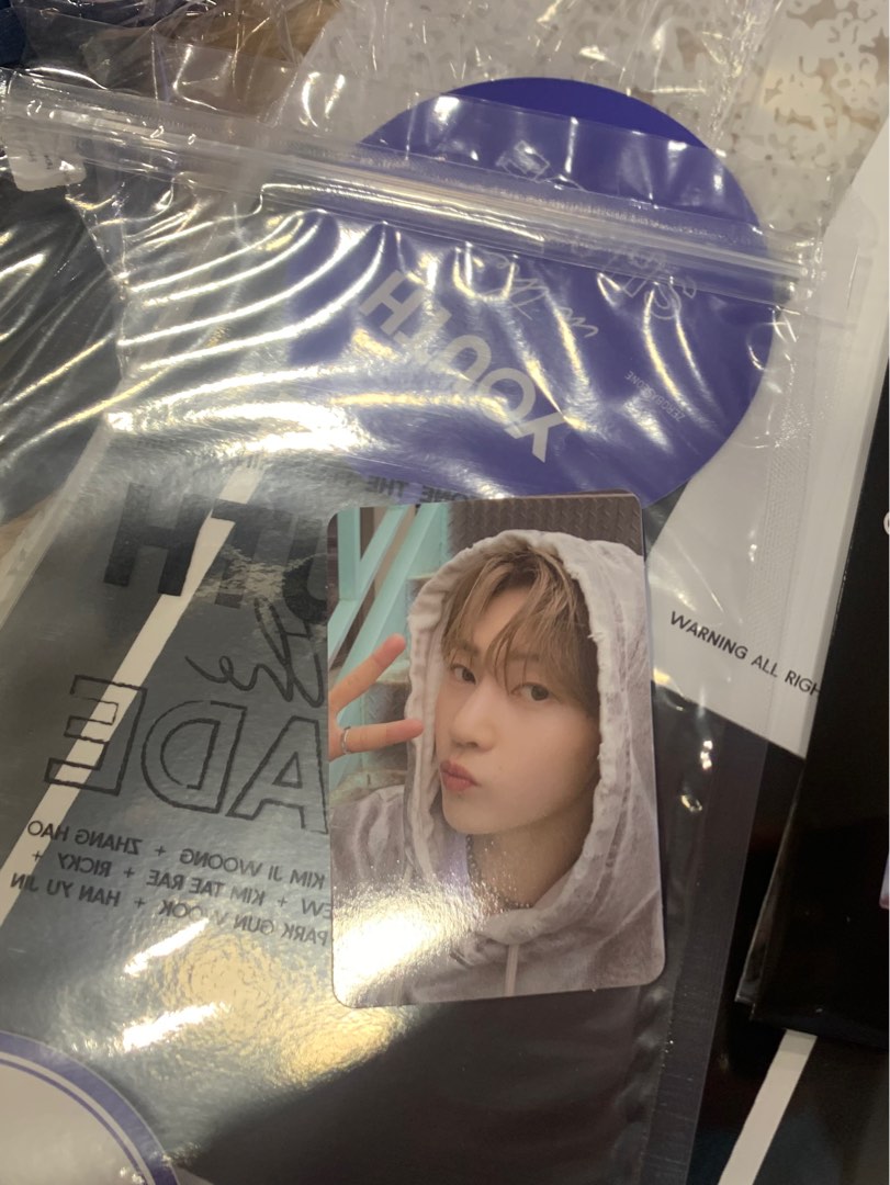 wtt zb1 matthew pc, Hobbies & Toys, Memorabilia & Collectibles, K-Wave ...