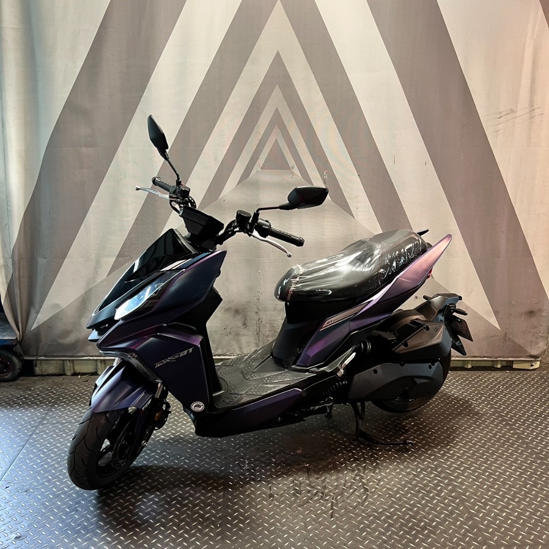 【寄售車】【0元交車】2022年 SYM 三陽 DRG 158 龍 機車 ABS TCS 無鑰匙 機車 雙碟, 機車, 新古保固在旋轉拍賣