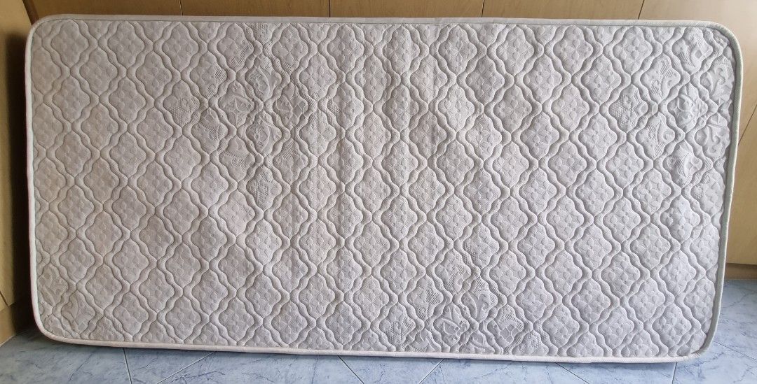 2nd Hand Single Foam Mattress 4", Furniture & Home Living, Furniture ...