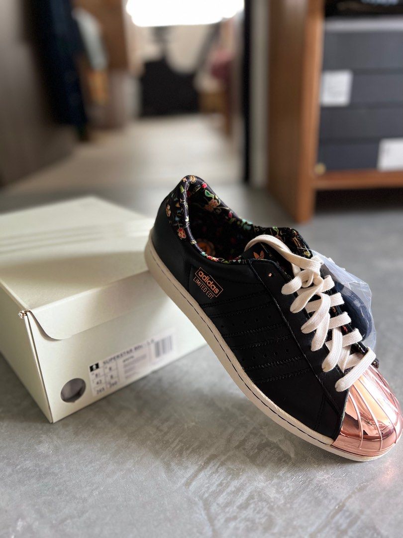 Adidas Batik (Limited Edition), Men's Fashion, Footwear, Sneakers on ...