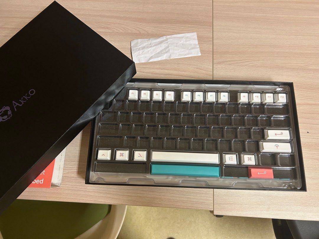 AKKO red Fuji keycaps JDA profile, Computers & Tech, Parts ...