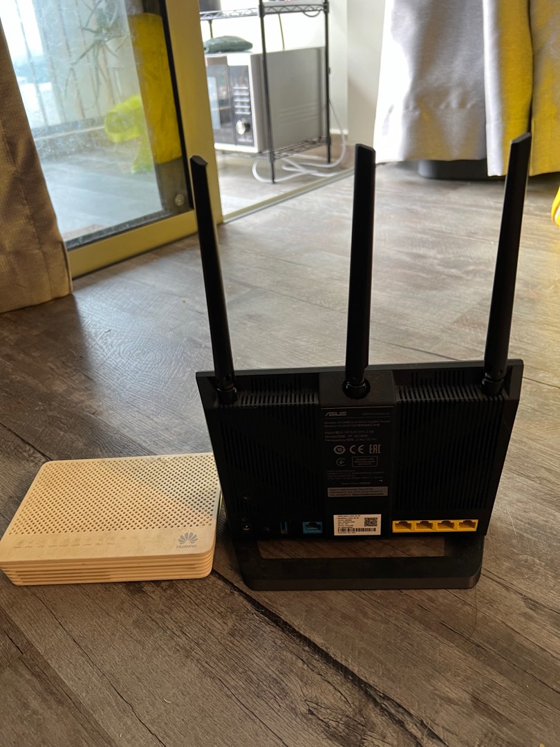 Asus AC2600 Dual Band Router + Huawei EchoLife HG8249H5 Modem ...