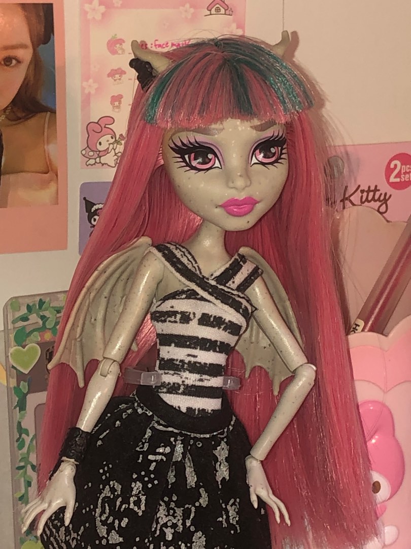 MONSTER HIGH basic/signature rochelle goyle, Hobbies & Toys, Toys ...
