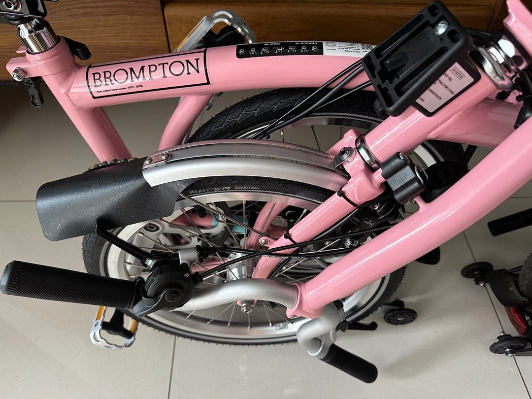 Brand New Brompton Baby Pink, Sports Equipment, Bicycles & Parts, Bicycles on Carousell
