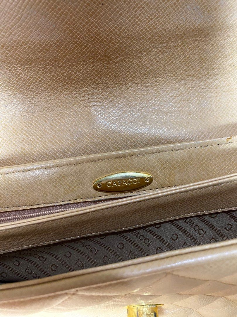 Capacci Two-Way chain Sling Bag, Luxury, Bags & Wallets on Carousell