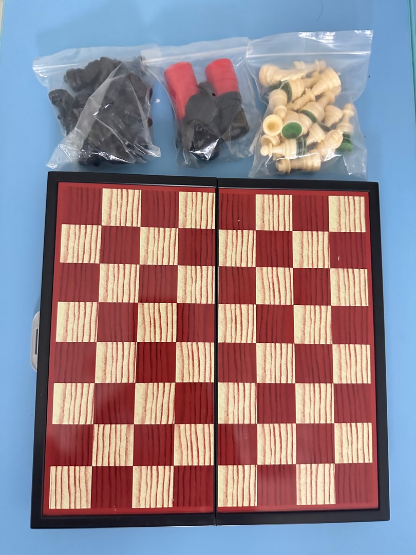 Chess set, Hobbies & Toys, Toys & Games on Carousell