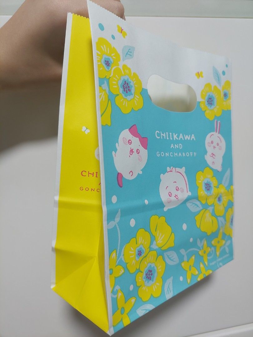 Chiikawa 紙袋 Goncharoff crossover 絕版, 興趣及遊戲, 玩具 & 遊戲類 - Carousell