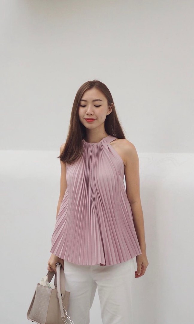 Claude Pleated Halter Top, Women's Fashion, Tops, Sleeveless on Carousell