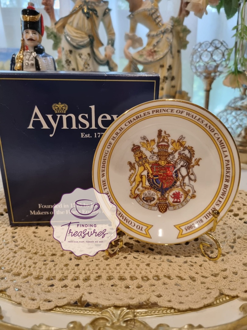Commemorative "Coat of Arms" Trinket Dish Boxed - Aynsley, Hobbies ...