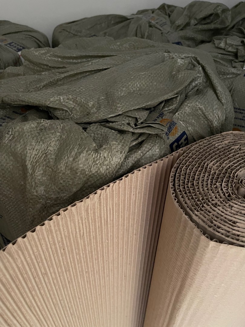 Corrugated Paper Roll, Hobbies & Toys, Stationery & Craft, Stationery ...