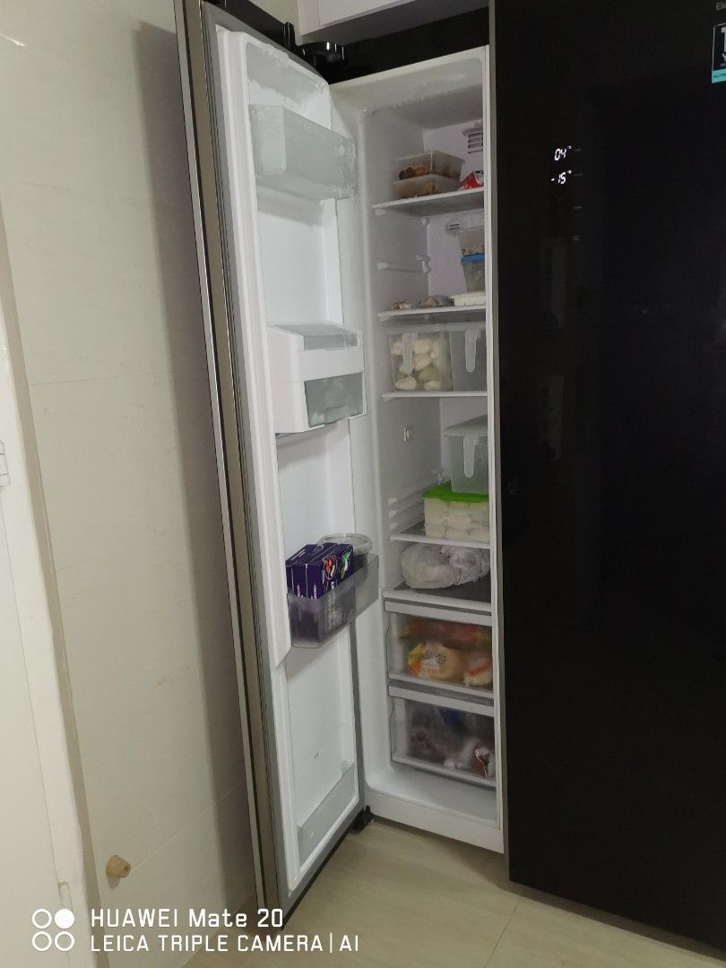 Electrolux 571L Ultimate Taste 700 side by side refrigerator, TV & Home ...