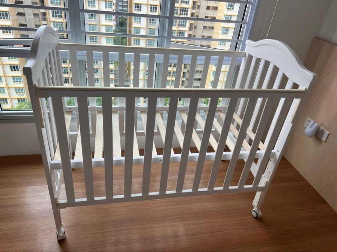 Elise 6-1 convertible baby cot with drop-gate, Babies & Kids, Baby ...