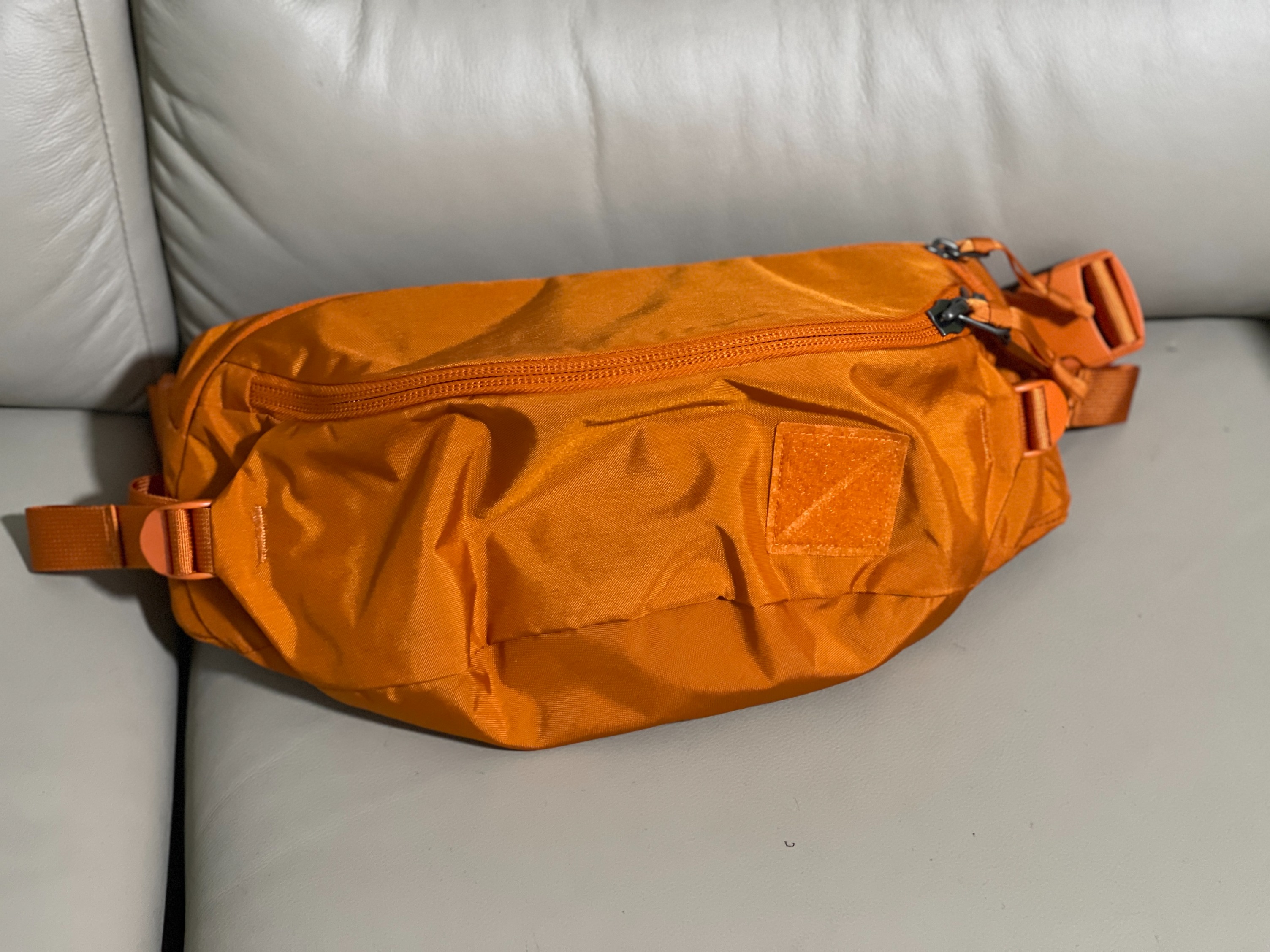 Evergoods Mountain Hip Pack MHP 3.5, Luxury, Bags & Wallets on Carousell