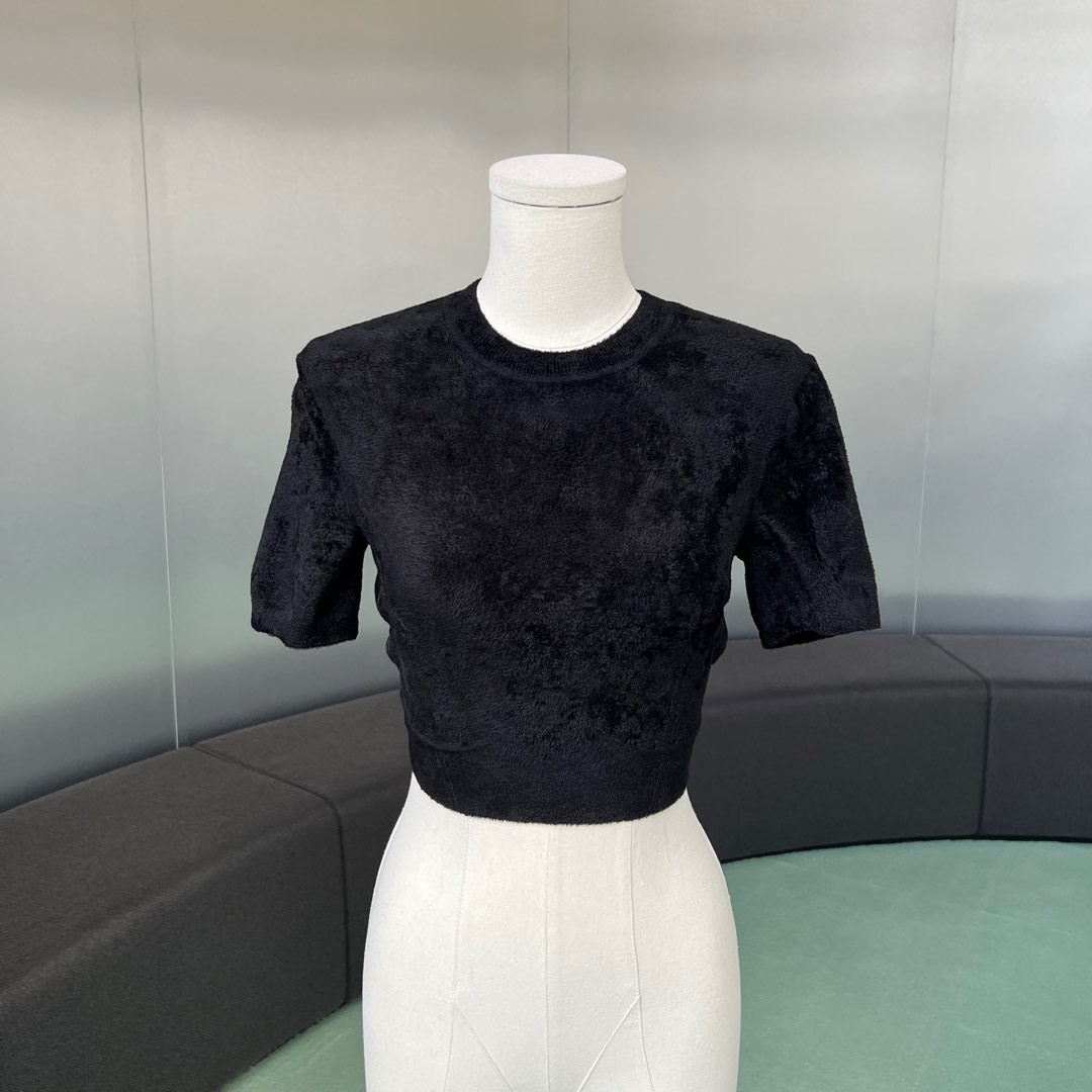 Fendi x Skims Top Black, Women's Fashion, Tops, Other Tops on Carousell