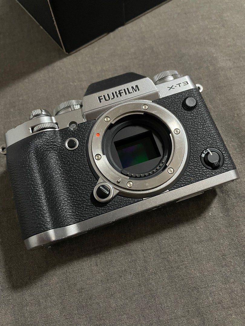 Fujifilm XT3 (silver), Photography, Cameras on Carousell