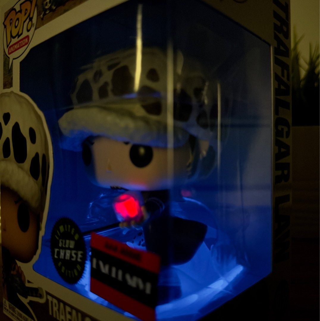Funko Pop One Piece Trafalgar Law Glow Chase Aaa Exclusive Hobbies And Toys Toys And Games On