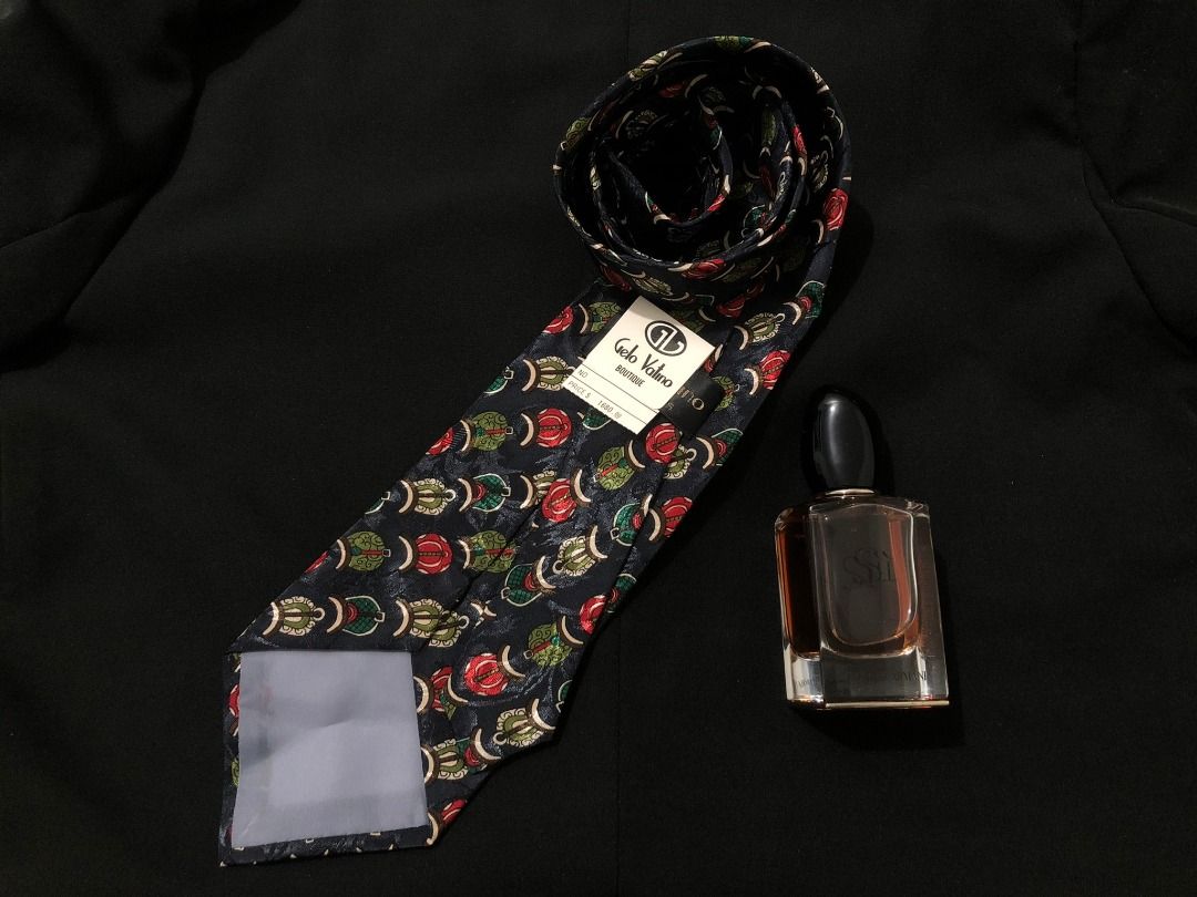 Gelo Vatino紳士100%silk古董領帶necktie 宴會 典禮 日常 百搭#把愛傳出去, 他的時尚, 手錶及配件, 領帶在旋轉拍賣