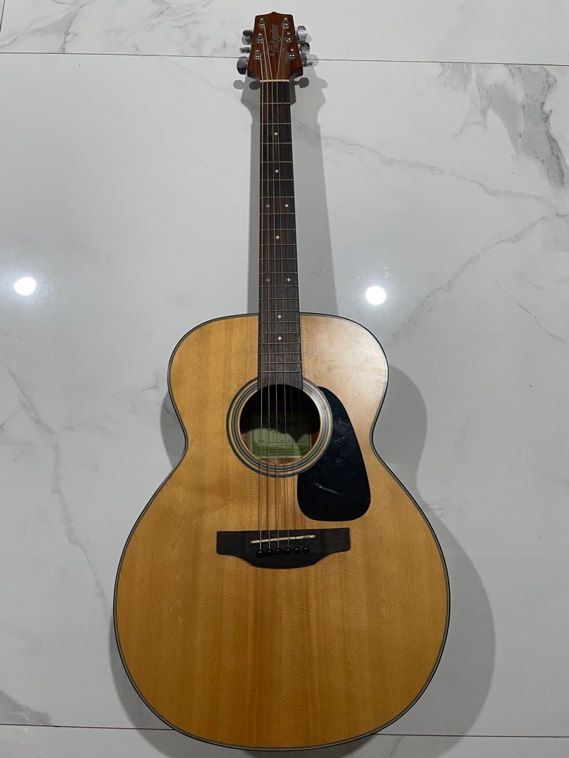 Gitar takamine d series, Musik & Media, Alat di Carousell