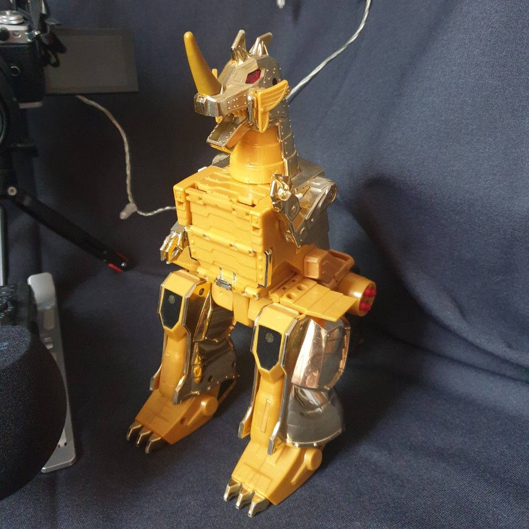 Godzilla Transformer Vintage, Hobbies & Toys, Toys & Games on Carousell