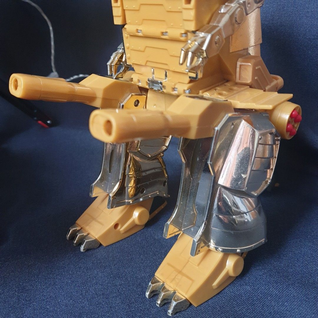 Godzilla Transformer Vintage, Hobbies & Toys, Toys & Games on Carousell
