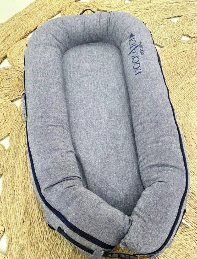 (Good condition) Dockatot Deluxe + Baby Lounger, Babies & Kids, Baby ...
