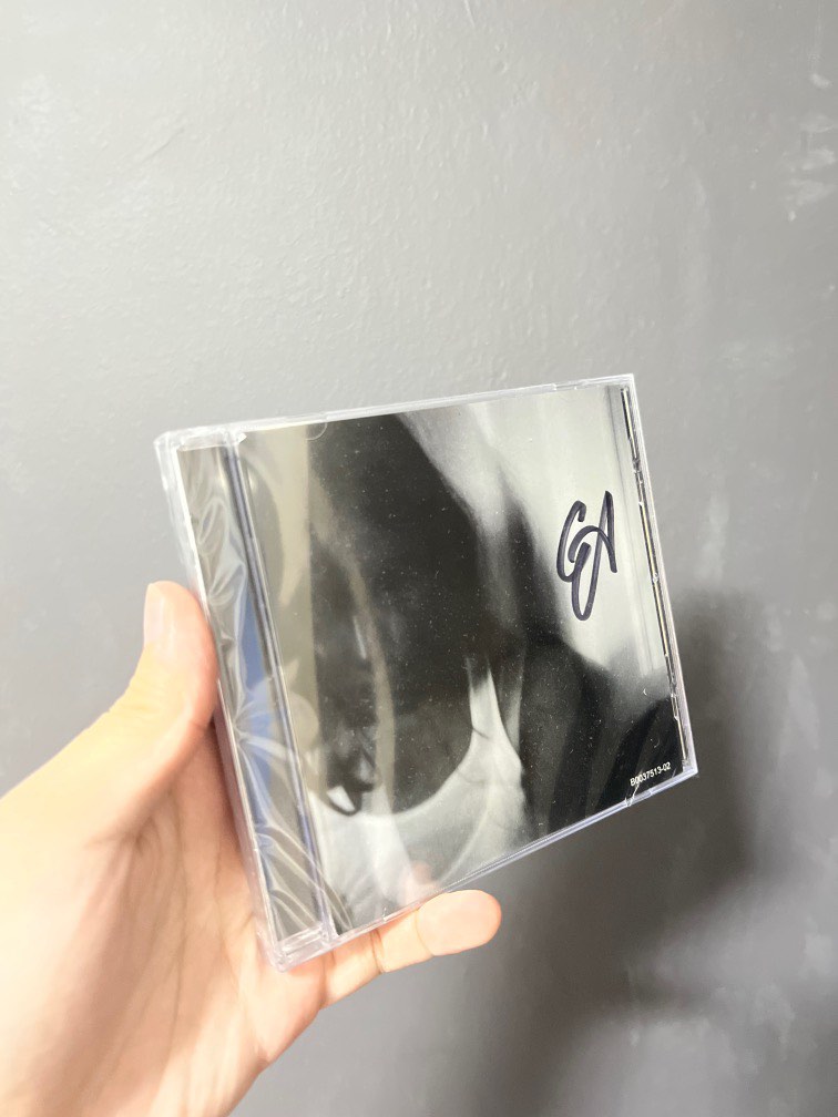 Good Riddance Gracie Abrams Signed CD, Hobbies & Toys, Music & Media ...