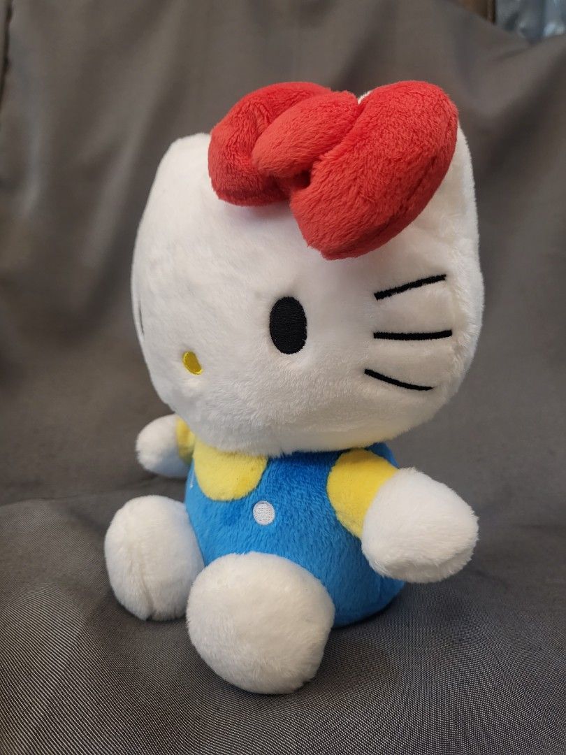 Jumper Hello Kitty Plushie, Hobbies & Toys, Toys & Games on Carousell