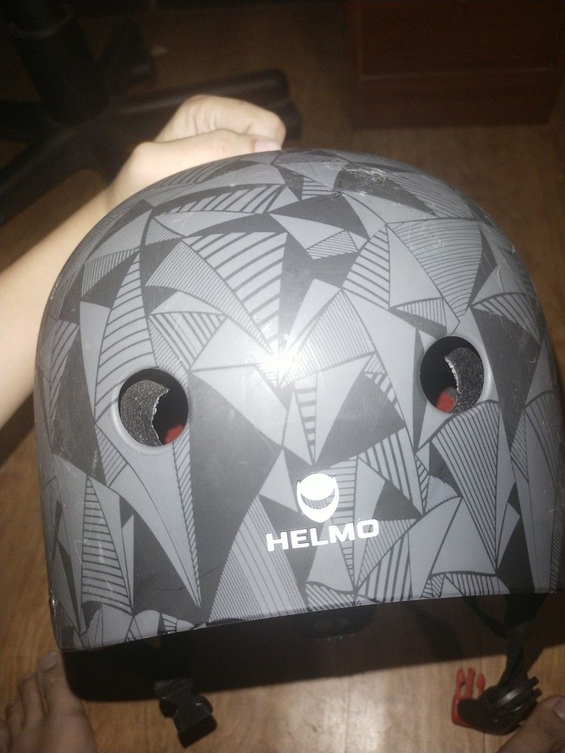 HELMO CYCLERS/SKATERS HELMET on Carousell