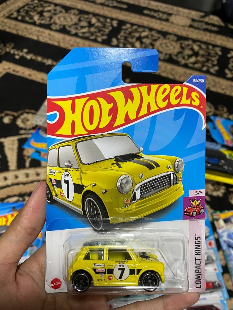 Hotwheels Morris Mini TRESURE HUNT, Hobbies & Toys, Toys & Games on ...