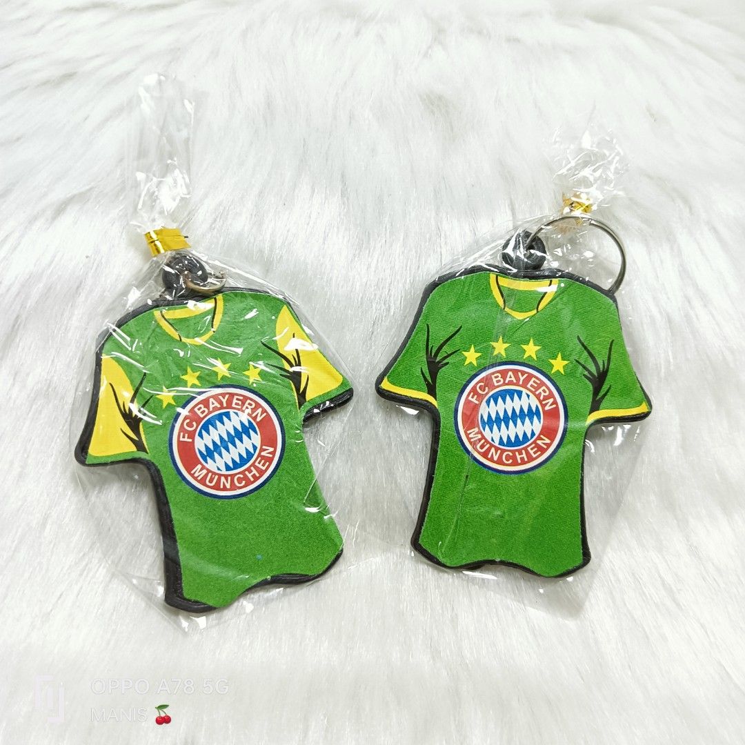 Keychain MU Manchester United / Arsenal / Chelsea / FCB Football Club ...