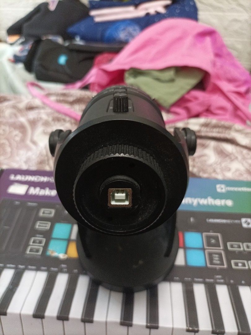 LaunchKey MINI & SAMSON G PRO MICROPHONE, 音響器材, 咪高風/麥克風 - Carousell