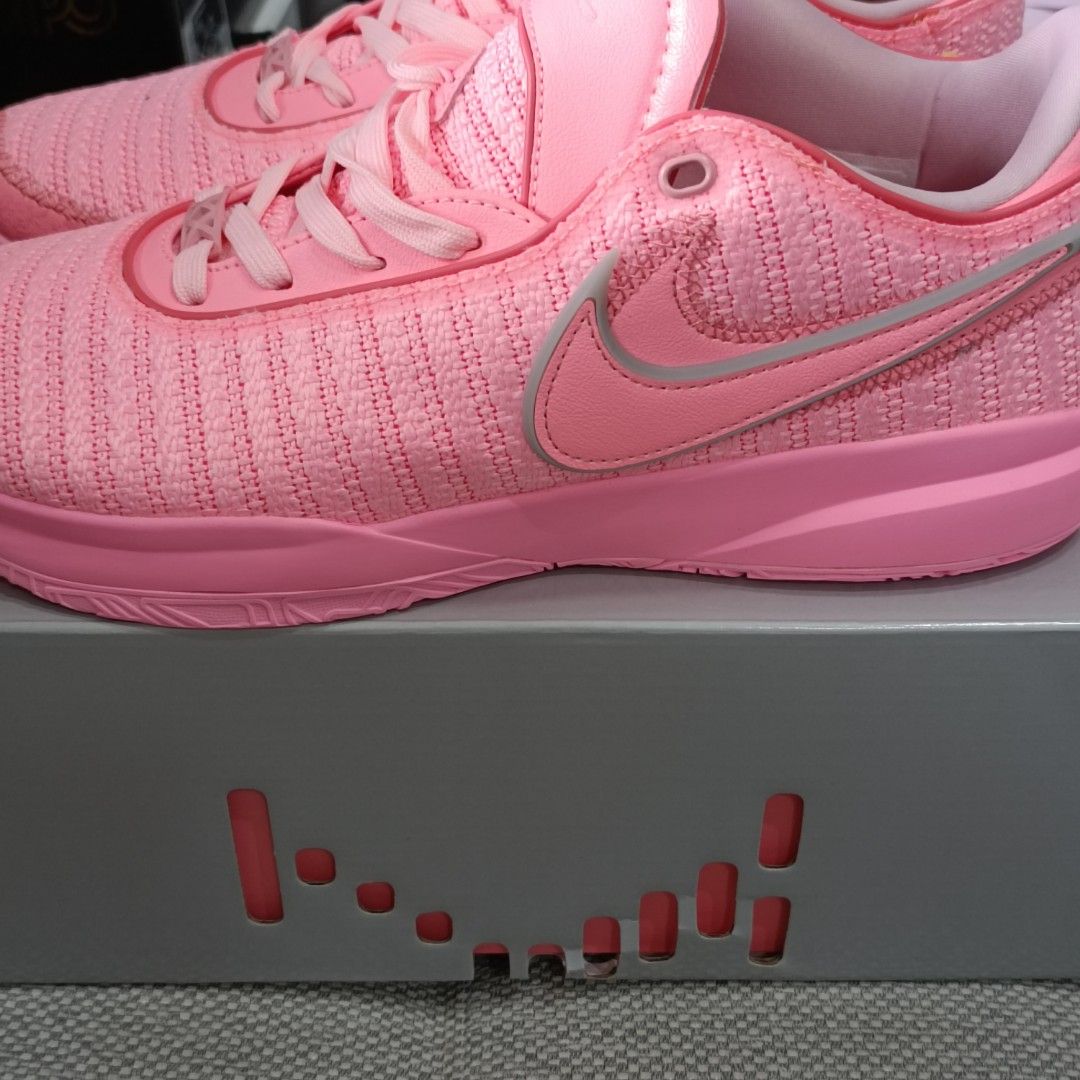 LEBRON 20 EP TIME MACHINE on Carousell