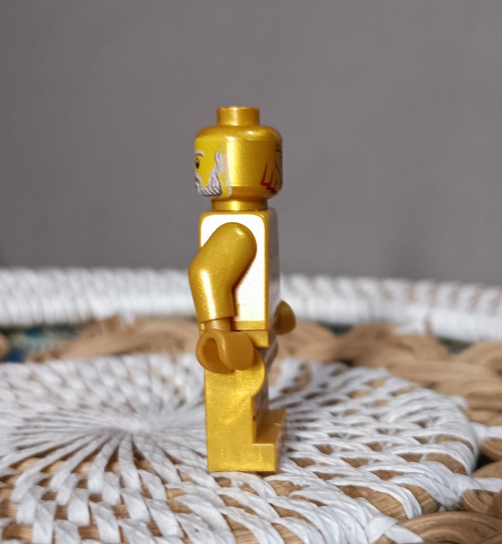 LEGO Statue - Atlantis Temple (Poseidon) on Carousell