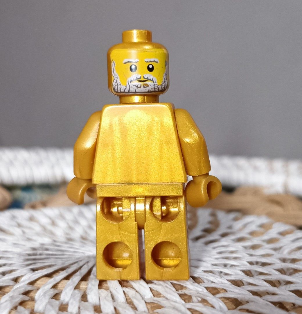 LEGO Statue - Atlantis Temple (Poseidon) on Carousell