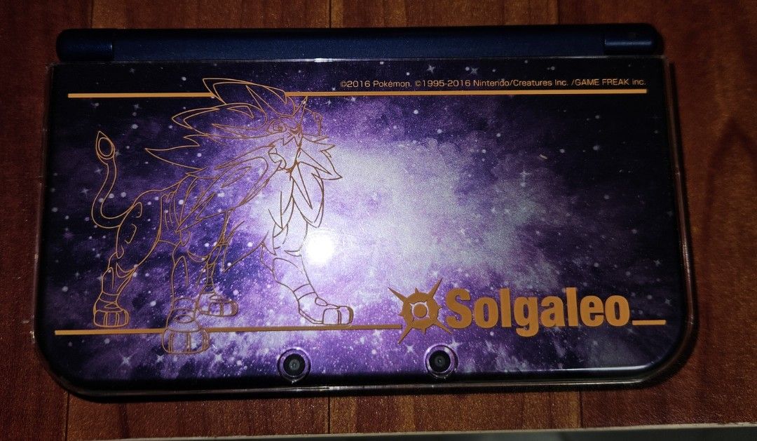Limited Edition Nintendo 3DS Galaxy Edition with pokemon sun and ultra ...