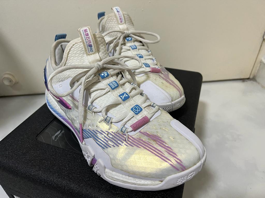 Li-Ning Saga Pro Badminton Shoes - 贴地飞行, Sports Equipment, Sports ...