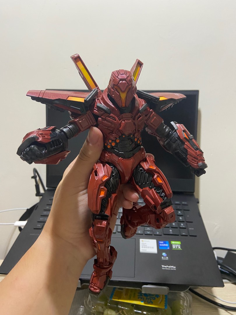 mcfarlane carapax, 興趣及遊戲, 玩具 & 遊戲類 - Carousell