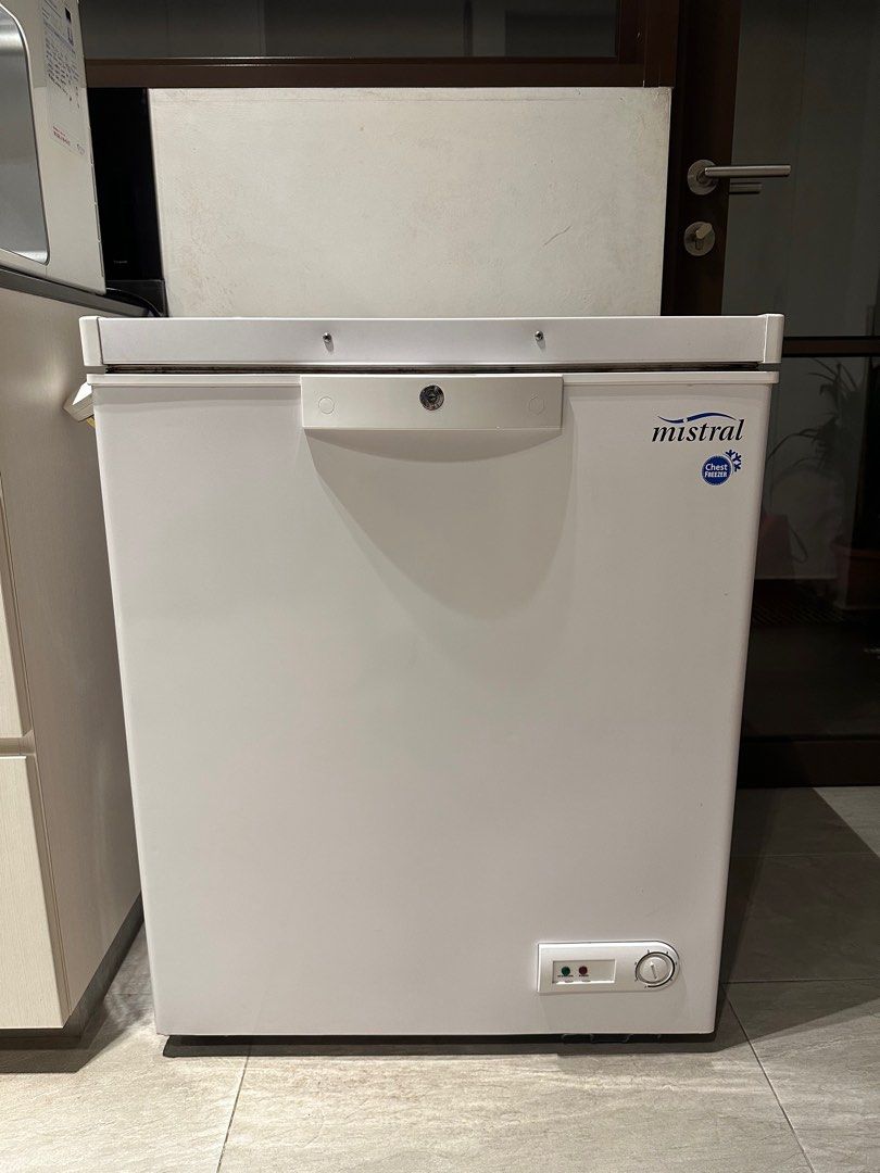 Mistral Chest Freezer MFC131A, TV & Home Appliances, Kitchen Appliances ...
