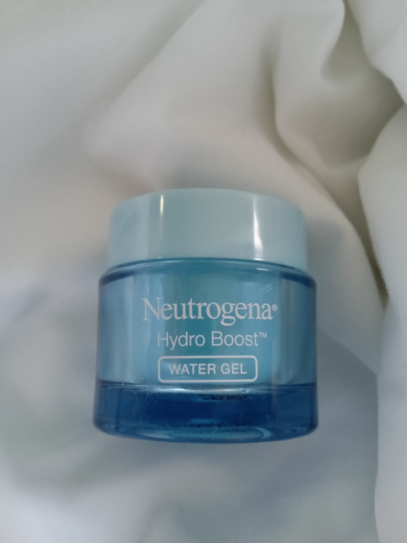 Neutrogena hydro boost water gel cream sample, Beauty & Personal Care ...