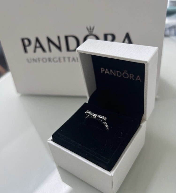 Pandora Classic Bow Ring, Women's Fashion, Jewelry & Organizers, Rings ...