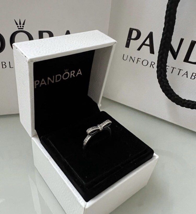 Pandora Classic Bow Ring, Women's Fashion, Jewelry & Organizers, Rings ...