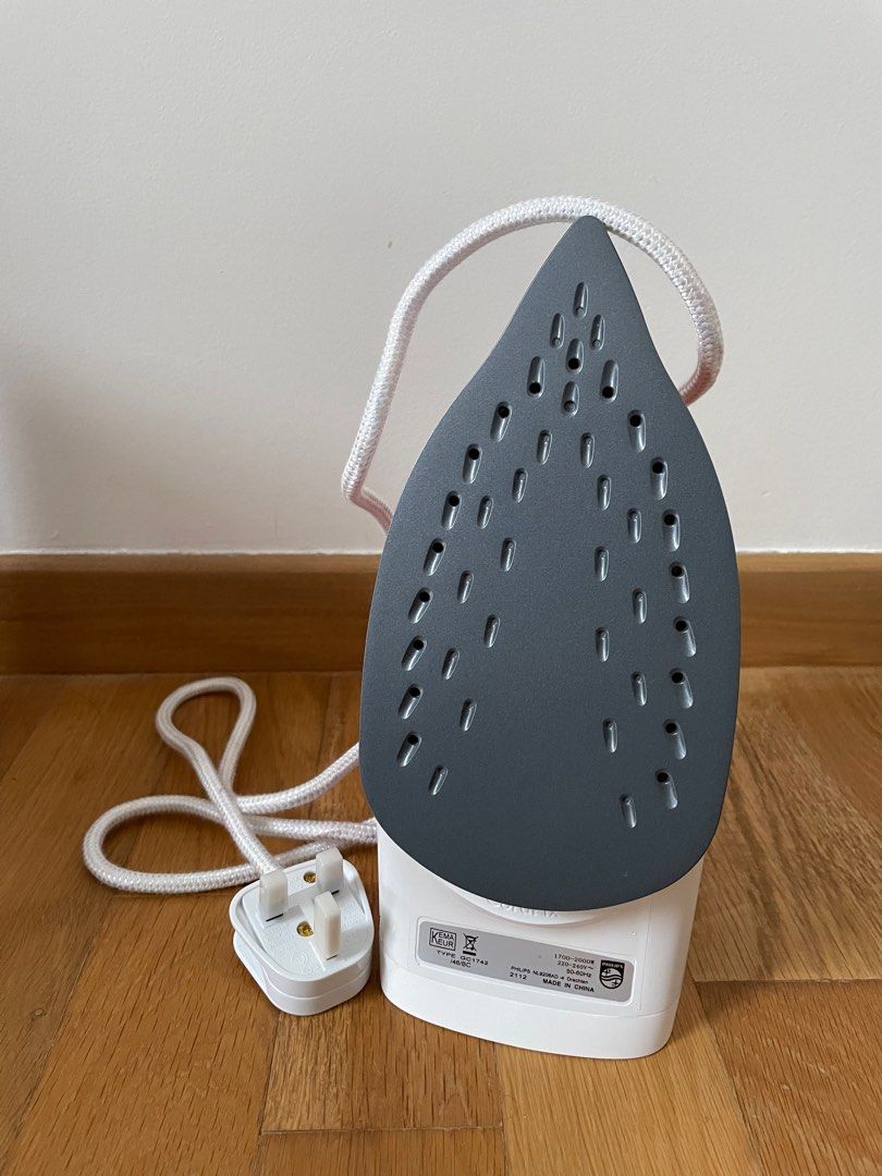 Philips Steam Iron Easyspeed 2000W - GC1742, TV & Home Appliances ...