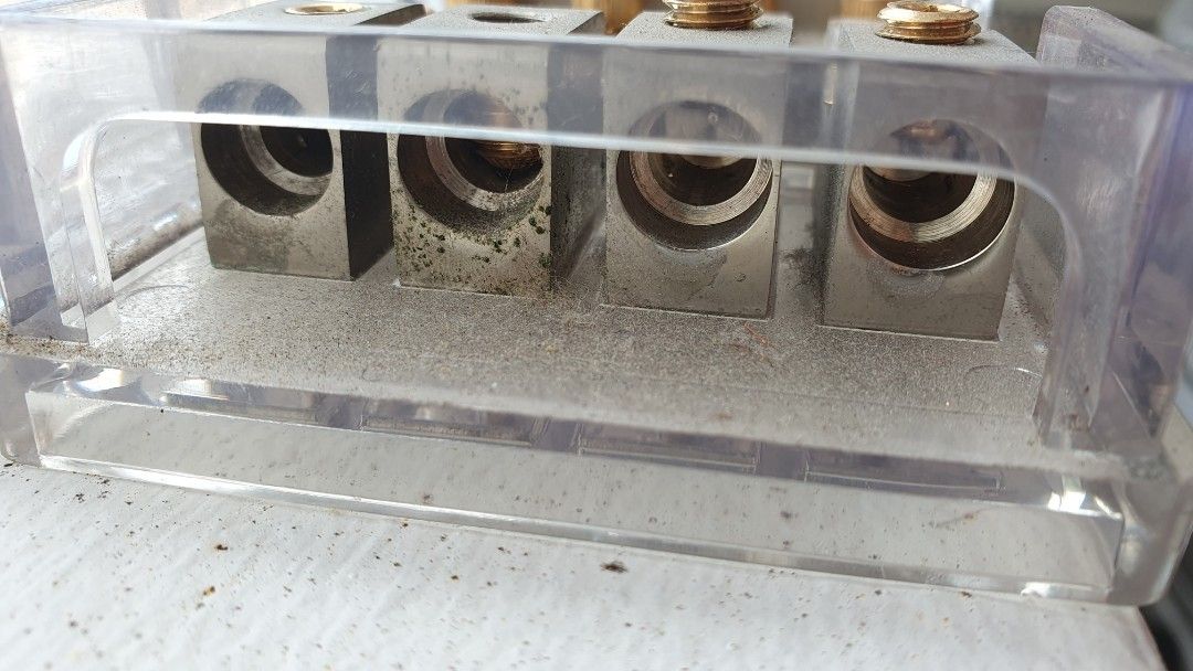 Phoenix Gold Power Cable Distributor Terminal Block, Car Accessories ...