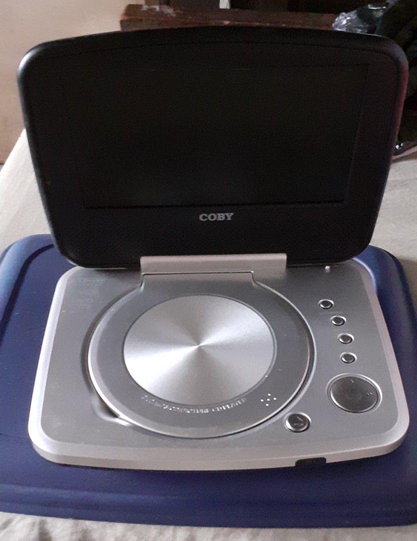 Portable DVD Player (Coby) on Carousell