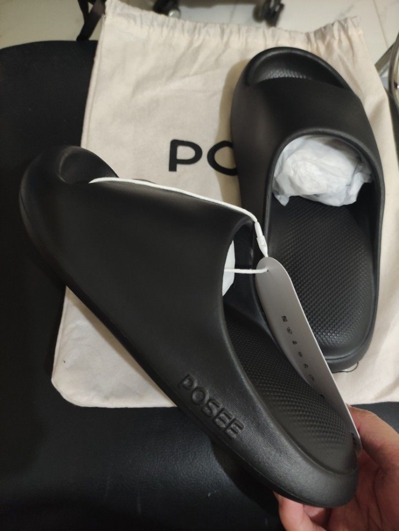 Posee Slides, Women's Fashion, Footwear, Slippers and slides on Carousell
